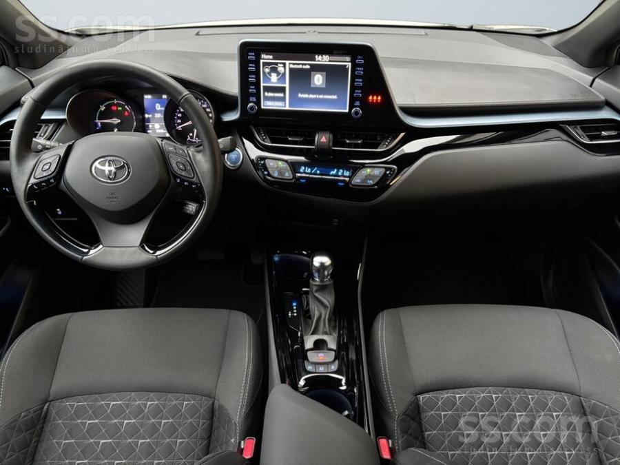 Balts Toyota C-HR 2022 Rīga, ar dzinēja tilpumu 2.00 L un nobraukumu 93 tūkst. km par 21460 €, foto 10 vietnē AUTOMOTO.COM.LV