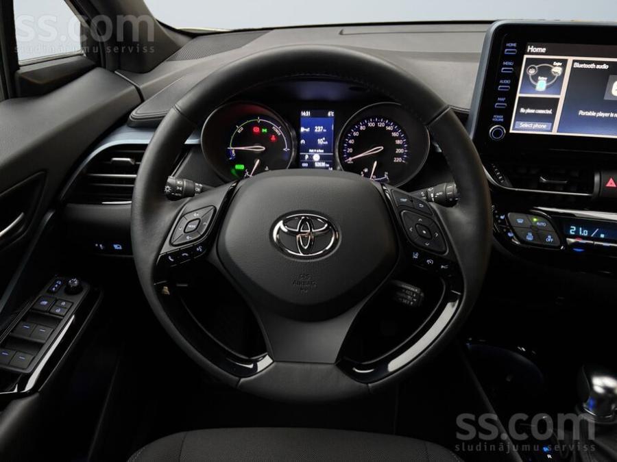 Balts Toyota C-HR 2022 Rīga, ar dzinēja tilpumu 2.00 L un nobraukumu 93 tūkst. km par 21460 €, foto 11 vietnē AUTOMOTO.COM.LV