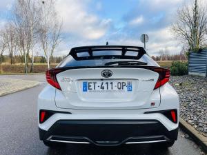 White Toyota C-HR 2022 in Kaunas, with an engine capacity of 1.99 L and mileage of 51 thousand km for 23190 €, photo 10 on AUTOMOTO.COM.LV