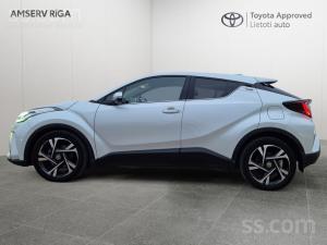 Balts Toyota C-HR 2022 Rīga, ar dzinēja tilpumu 1.80 L un nobraukumu 78 tūkst. km par 22400 €, foto 3 vietnē AUTOMOTO.COM.LV