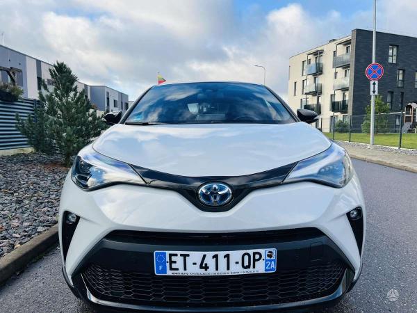 Balts Toyota C-HR 2022 Kauņa, ar dzinēja tilpumu 1.99 L un nobraukumu 51 tūkst. km par 22999 €, foto 5 vietnē AUTOMOTO.COM.LV