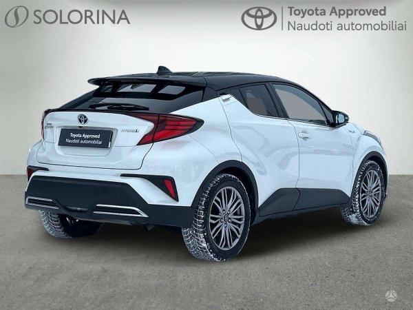 Balts Toyota C-HR 2022 Klaipėda, ar dzinēja tilpumu 1.99 L un nobraukumu 80 tūkst. km par 24900 €, foto 2 vietnē AUTOMOTO.COM.LV