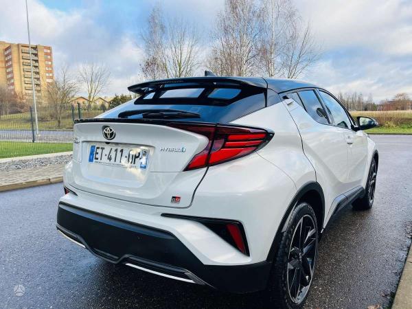Balts Toyota C-HR 2022 Kauņa, ar dzinēja tilpumu 1.99 L un nobraukumu 50 tūkst. km par 22900 €, foto 8 vietnē AUTOMOTO.COM.LV