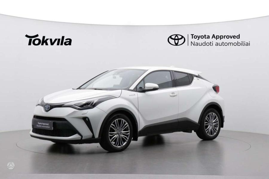 Белый Тойота C-HR 2022 в Вильнюс, объемом двигателя 1.80 л и пробегом 72 тыс. км за 25500 €, фото 1 на AUTOMOTO.COM.LV