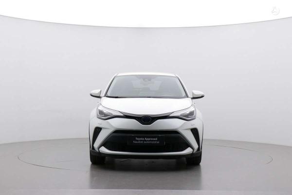 Белый Тойота C-HR 2022 в Вильнюс, объемом двигателя 1.80 л и пробегом 72 тыс. км за 25500 €, фото 5 на AUTOMOTO.COM.LV