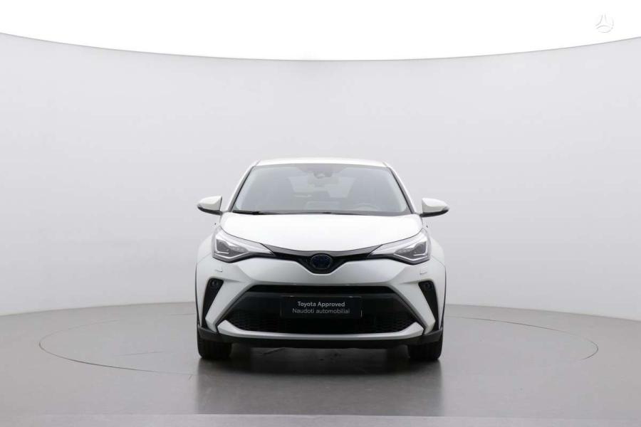 Белый Тойота C-HR 2022 в Вильнюс, объемом двигателя 1.80 л и пробегом 72 тыс. км за 25500 €, фото 6 на AUTOMOTO.COM.LV