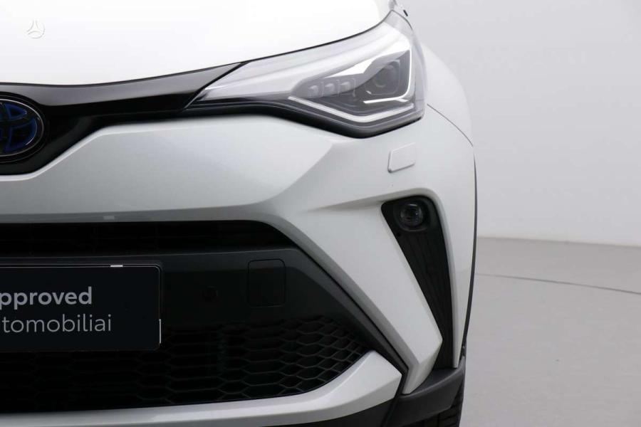 Белый Тойота C-HR 2022 в Вильнюс, объемом двигателя 1.80 л и пробегом 72 тыс. км за 25500 €, фото 20 на AUTOMOTO.COM.LV