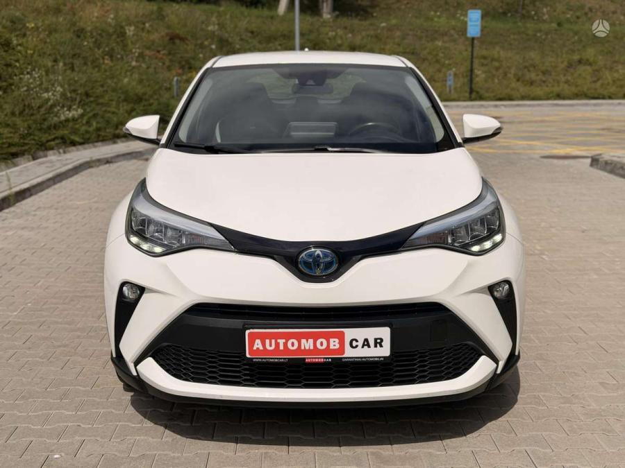 Balts Toyota C-HR 2022 Viļņa, ar dzinēja tilpumu 1.80 L un nobraukumu 133 tūkst. km par 18900 €, foto 3 vietnē AUTOMOTO.COM.LV