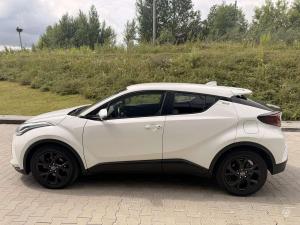 Balts Toyota C-HR 2022 Viļņa, ar dzinēja tilpumu 1.80 L un nobraukumu 133 tūkst. km par 18900 €, foto 9 vietnē AUTOMOTO.COM.LV