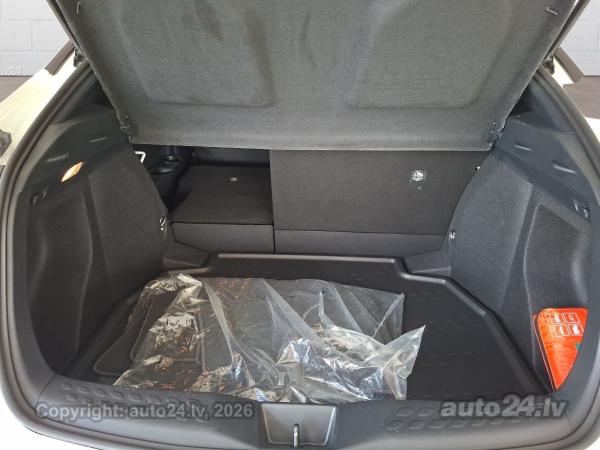 Balts Toyota C-HR 2022 Viljandi, ar dzinēja tilpumu 1.80 L un nobraukumu 42 tūkst. km par 22490 €, foto 10 vietnē AUTOMOTO.COM.LV