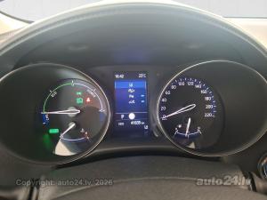 Белый Тойота C-HR 2022 в Вильянди, объемом двигателя 1.80 л и пробегом 42 тыс. км за 22490 €, фото 14 на AUTOMOTO.COM.LV