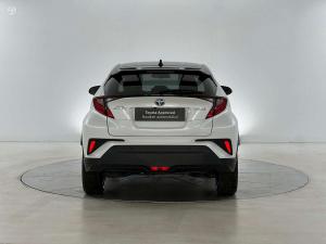 Белый Тойота C-HR 2022 в Вильнюс, объемом двигателя 1.80 л и пробегом 84 тыс. км за 23900 €, фото 5 на AUTOMOTO.COM.LV