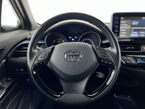 Белый Тойота C-HR 2022 в Вильнюс, объемом двигателя 1.80 л и пробегом 84 тыс. км за 23900 €, фото 13 на AUTOMOTO.COM.LV