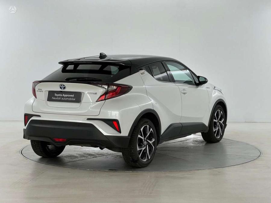Белый Тойота C-HR 2022 в Вильнюс, объемом двигателя 1.80 л и пробегом 84 тыс. км за 23900 €, фото 21 на AUTOMOTO.COM.LV