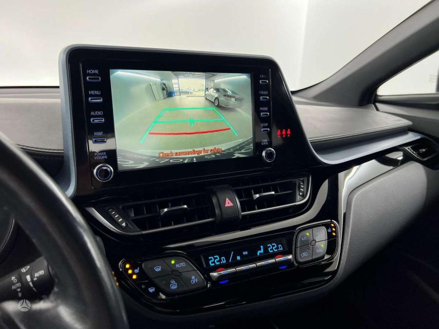 Белый Тойота C-HR 2022 в Вильнюс, объемом двигателя 1.80 л и пробегом 84 тыс. км за 23900 €, фото 23 на AUTOMOTO.COM.LV