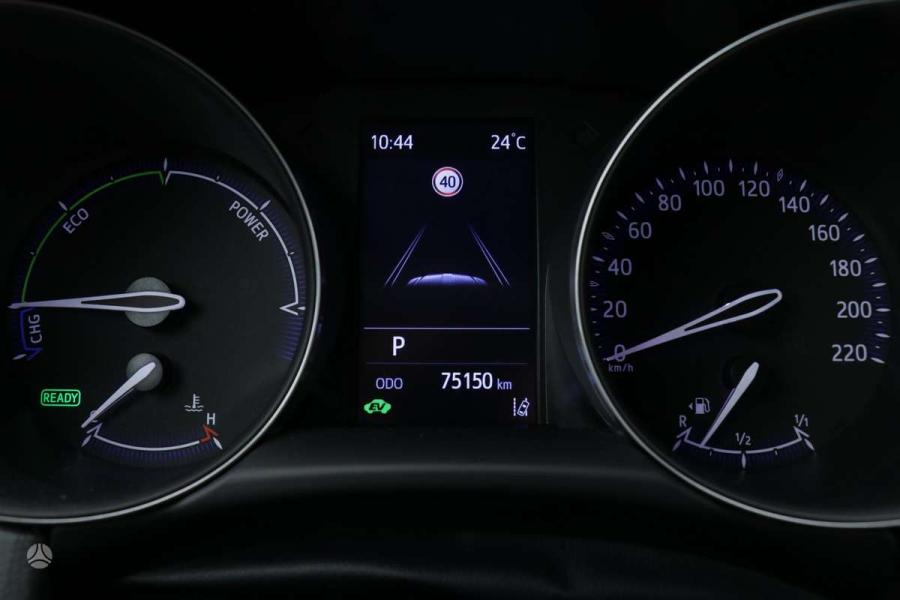 Balts Toyota C-HR 2022 Viļņa, ar dzinēja tilpumu 1.80 L un nobraukumu 75 tūkst. km par 23900 €, foto 15 vietnē AUTOMOTO.COM.LV