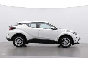 Balts Toyota C-HR 2022 Viļņa, ar dzinēja tilpumu 1.80 L un nobraukumu 75 tūkst. km par 23900 €, foto 18 vietnē AUTOMOTO.COM.LV