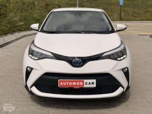 White Toyota C-HR 2022 in Vilnius, with an engine capacity of 1.80 L and mileage of 133 thousand km for 19650 €, photo 11 on AUTOMOTO.COM.LV