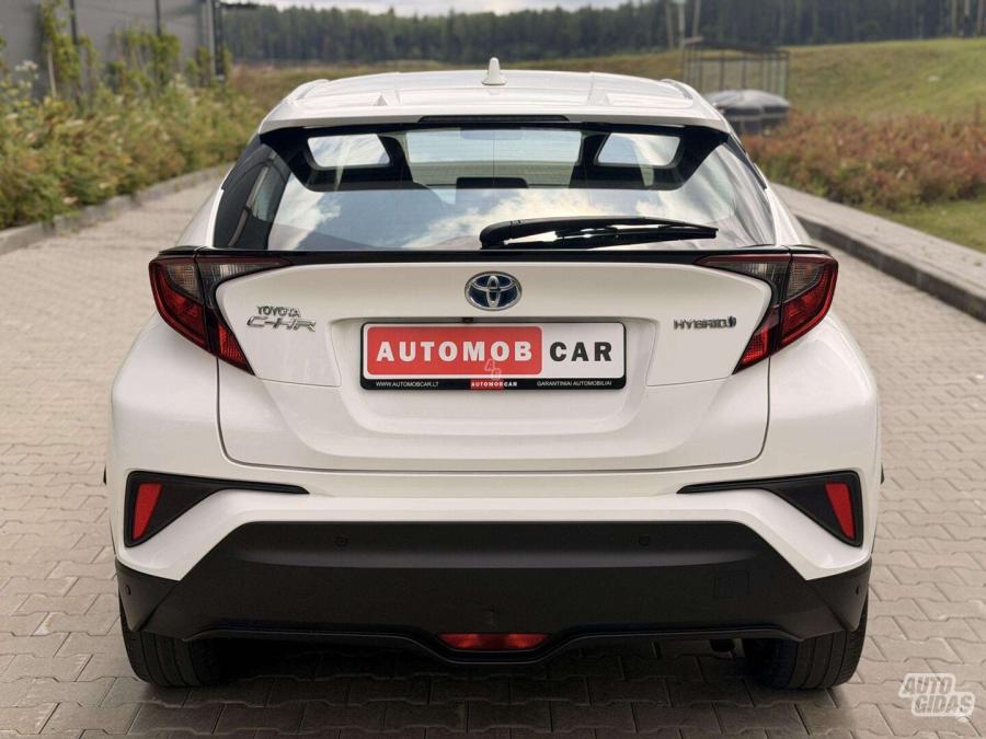Balts Toyota C-HR 2022 Viļņa, ar dzinēja tilpumu 1.80 L un nobraukumu 133 tūkst. km par 19650 €, foto 7 vietnē AUTOMOTO.COM.LV