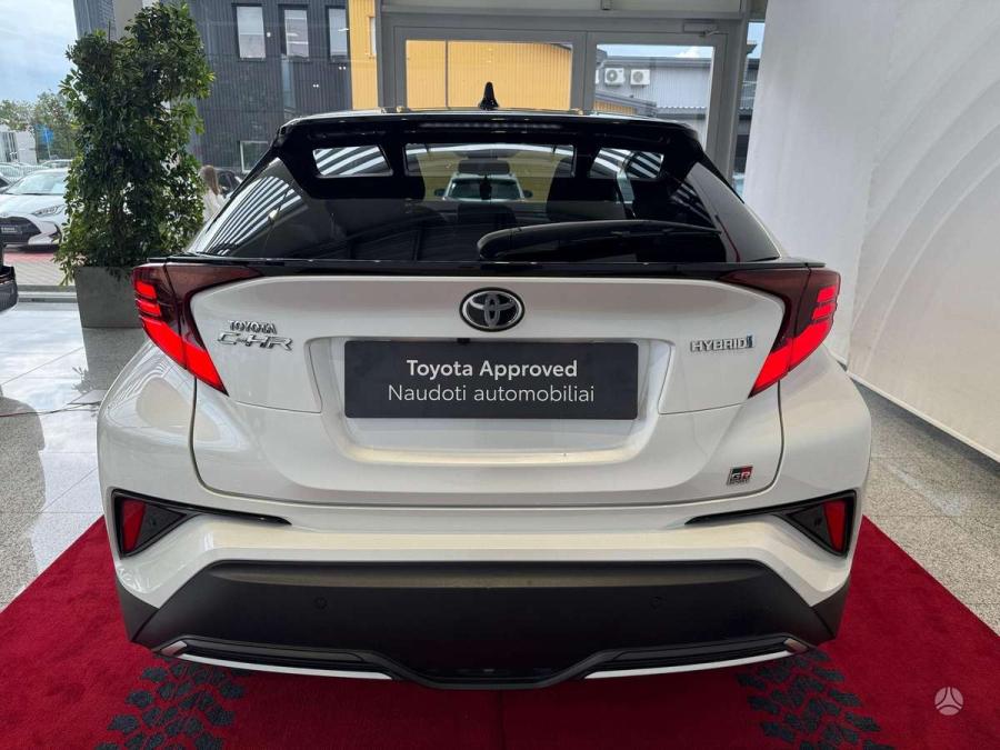 Balts Toyota C-HR 2022 Šauļi, ar dzinēja tilpumu 1.80 L un nobraukumu 91 tūkst. km par 24900 €, foto 8 vietnē AUTOMOTO.COM.LV