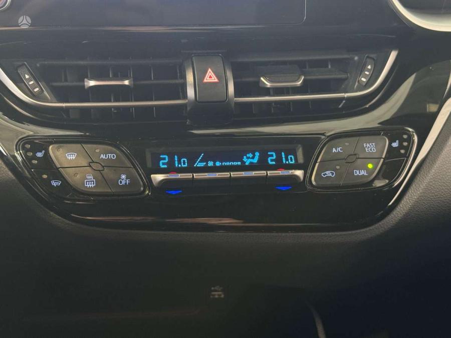 Balts Toyota C-HR 2022 Šauļi, ar dzinēja tilpumu 1.80 L un nobraukumu 91 tūkst. km par 24900 €, foto 21 vietnē AUTOMOTO.COM.LV