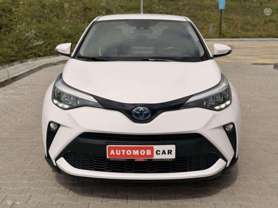 Белый Тойота C-HR 2022 в Вильнюс, объемом двигателя 1.80 л и пробегом 133 тыс. км за 19650 €, фото 11 на AUTOMOTO.COM.LV