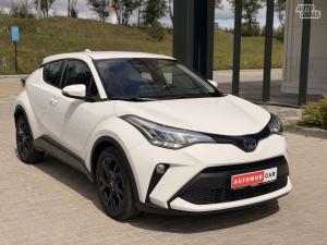 Белый Тойота C-HR 2022 в Вильнюс, объемом двигателя 1.80 л и пробегом 133 тыс. км за 19650 €, фото 4 на AUTOMOTO.COM.LV