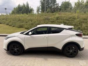 Белый Тойота C-HR 2022 в Вильнюс, объемом двигателя 1.80 л и пробегом 133 тыс. км за 19650 €, фото 9 на AUTOMOTO.COM.LV