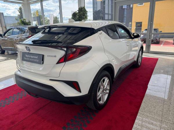 Balts Toyota C-HR 2022 Šauļi, ar dzinēja tilpumu 1.80 L un nobraukumu 100 tūkst. km par 20900 €, foto 8 vietnē AUTOMOTO.COM.LV