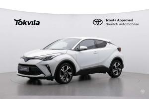Белый Тойота C-HR 2022 в Вильнюс, объемом двигателя 1.99 л и пробегом 87 тыс. км за 24900 €, фото  на AUTOMOTO.COM.LV