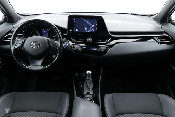 Balts Toyota C-HR 2022 Viļņa, ar dzinēja tilpumu 1.99 L un nobraukumu 87 tūkst. km par 24900 €, foto 7 vietnē AUTOMOTO.COM.LV