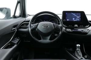 Белый Тойота C-HR 2022 в Вильнюс, объемом двигателя 1.99 л и пробегом 87 тыс. км за 24900 €, фото 9 на AUTOMOTO.COM.LV