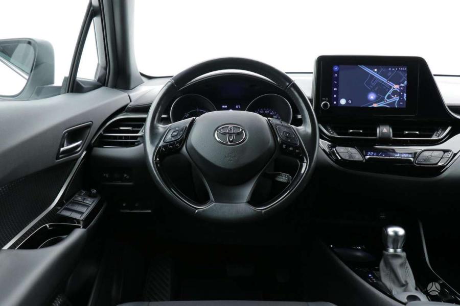 Белый Тойота C-HR 2022 в Вильнюс, объемом двигателя 1.99 л и пробегом 87 тыс. км за 24900 €, фото 9 на AUTOMOTO.COM.LV