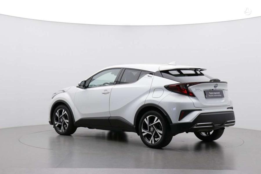 Белый Тойота C-HR 2022 в Вильнюс, объемом двигателя 1.99 л и пробегом 87 тыс. км за 24900 €, фото 19 на AUTOMOTO.COM.LV