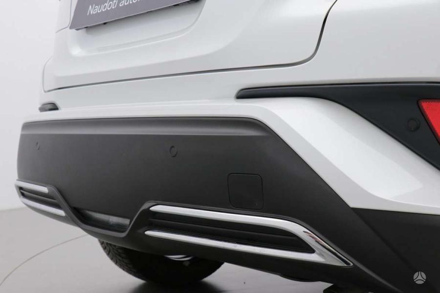 Белый Тойота C-HR 2022 в Вильнюс, объемом двигателя 1.99 л и пробегом 87 тыс. км за 24900 €, фото 22 на AUTOMOTO.COM.LV