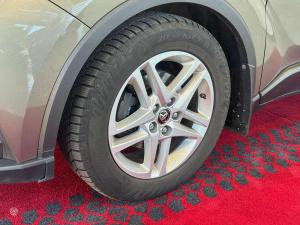 Balts Toyota C-HR 2022 Šauļi, ar dzinēja tilpumu 1.80 L un nobraukumu 106 tūkst. km par 21900 €, foto 24 vietnē AUTOMOTO.COM.LV