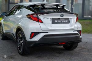 Balts Toyota C-HR 2022 Viļņa, ar dzinēja tilpumu 1.80 L un nobraukumu 122 tūkst. km par 19900 €, foto 15 vietnē AUTOMOTO.COM.LV