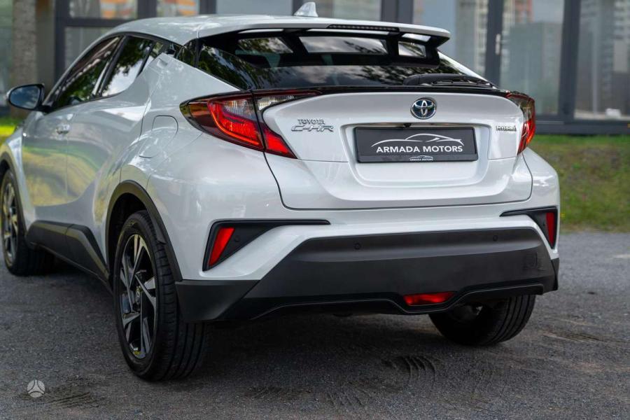 Balts Toyota C-HR 2022 Viļņa, ar dzinēja tilpumu 1.80 L un nobraukumu 122 tūkst. km par 19900 €, foto 15 vietnē AUTOMOTO.COM.LV