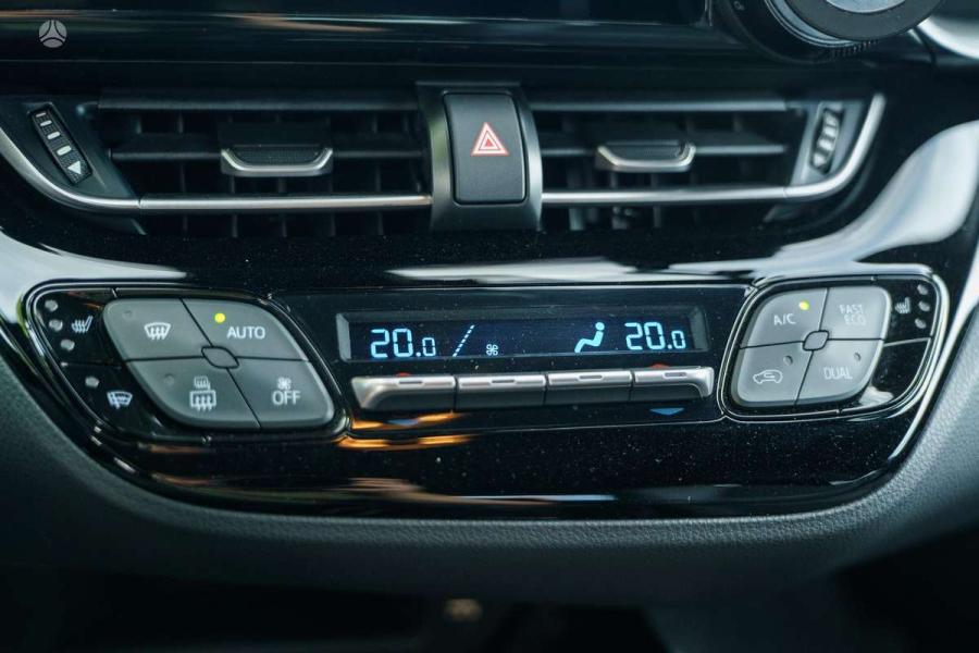 Balts Toyota C-HR 2022 Viļņa, ar dzinēja tilpumu 1.80 L un nobraukumu 122 tūkst. km par 19900 €, foto 30 vietnē AUTOMOTO.COM.LV