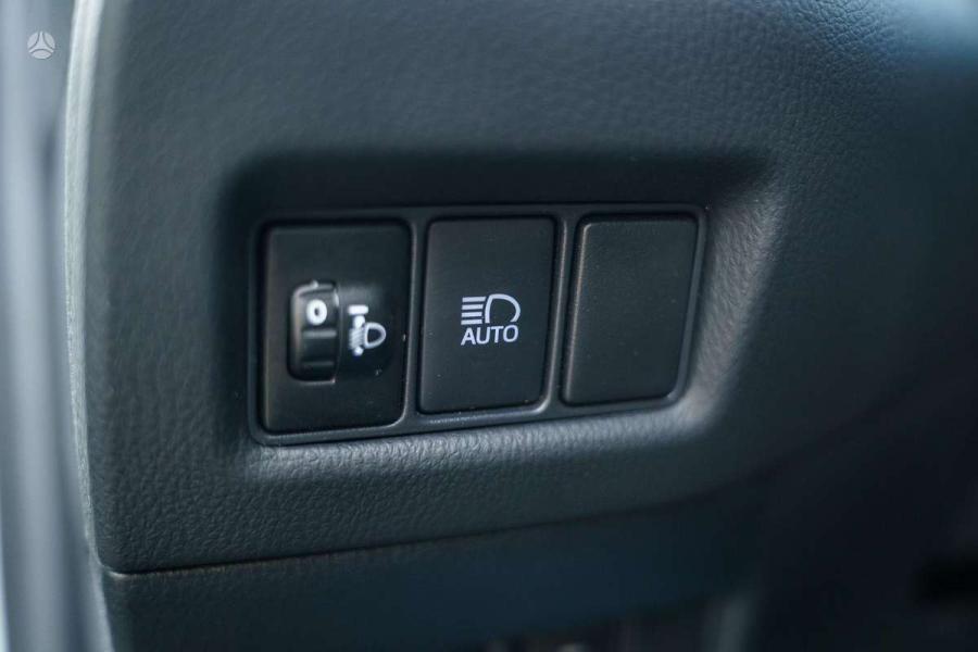 Balts Toyota C-HR 2022 Viļņa, ar dzinēja tilpumu 1.80 L un nobraukumu 122 tūkst. km par 19900 €, foto 36 vietnē AUTOMOTO.COM.LV