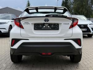 Белый Тойота C-HR 2022 в Вильнюс, объемом двигателя 1.80 л и пробегом 533 тыс. км за 12000 €, фото 14 на AUTOMOTO.COM.LV
