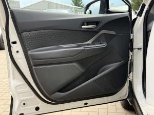 Белый Тойота C-HR 2022 в Вильнюс, объемом двигателя 1.80 л и пробегом 533 тыс. км за 12000 €, фото 22 на AUTOMOTO.COM.LV