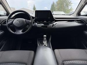 Белый Тойота C-HR 2022 в Вильнюс, объемом двигателя 1.80 л и пробегом 533 тыс. км за 12000 €, фото 44 на AUTOMOTO.COM.LV