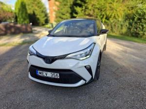 Белый Тойота C-HR 2022 в Вильнюс, объемом двигателя 1.80 л и пробегом 67 тыс. км за 25500 €, фото 10 на AUTOMOTO.COM.LV