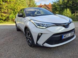 Белый Тойота C-HR 2022 в Вильнюс, объемом двигателя 1.80 л и пробегом 67 тыс. км за 25500 €, фото 11 на AUTOMOTO.COM.LV