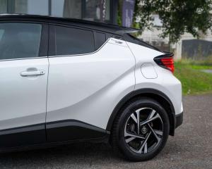 Balts Toyota C-HR 2022 Viļņa, ar dzinēja tilpumu 1.80 L un nobraukumu 49 tūkst. km par 23500 €, foto 13 vietnē AUTOMOTO.COM.LV