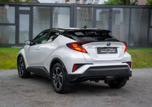 Balts Toyota C-HR 2022 Viļņa, ar dzinēja tilpumu 1.80 L un nobraukumu 49 tūkst. km par 23500 €, foto 14 vietnē AUTOMOTO.COM.LV