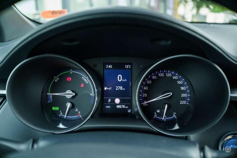 Balts Toyota C-HR 2022 Viļņa, ar dzinēja tilpumu 1.80 L un nobraukumu 49 tūkst. km par 23500 €, foto 28 vietnē AUTOMOTO.COM.LV