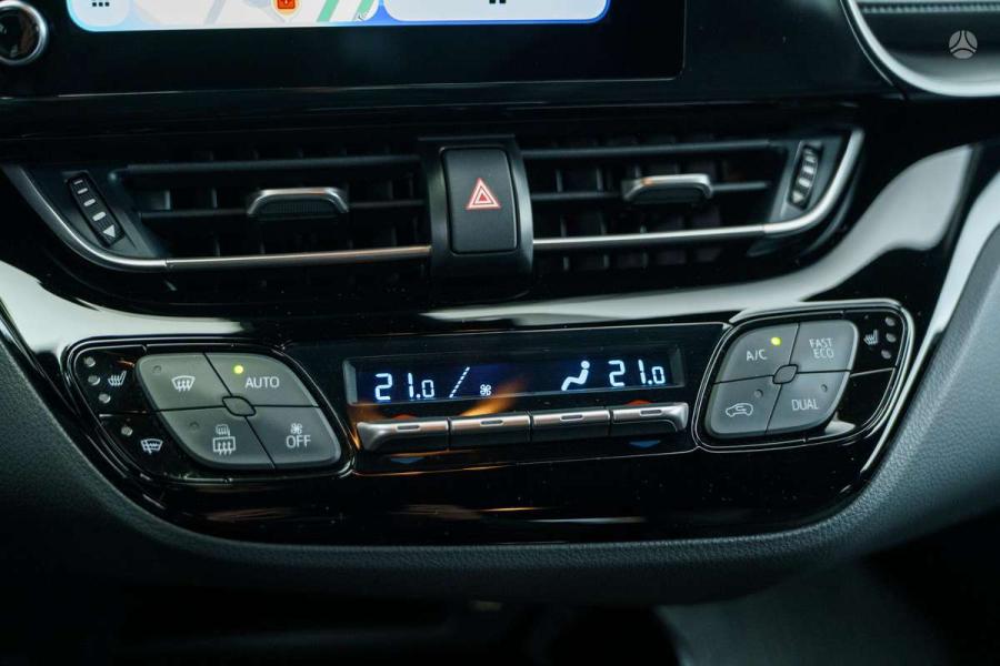 Balts Toyota C-HR 2022 Viļņa, ar dzinēja tilpumu 1.80 L un nobraukumu 49 tūkst. km par 23500 €, foto 30 vietnē AUTOMOTO.COM.LV