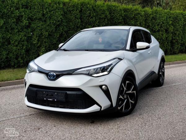Белый Тойота C-HR 2022 в Аникщяй, объемом двигателя 1.80 л и пробегом 189 тыс. км за 13250 €, фото 1 на AUTOMOTO.COM.LV